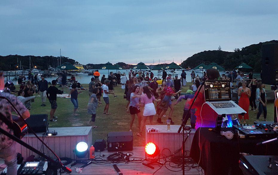 Bay Week beach party to return in 2019 | Yachting New Zealand